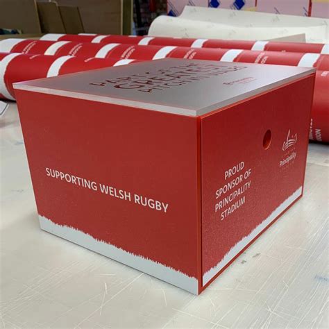 Bespoke Acrylic Display Unit Plasticut Uk Manufacturer