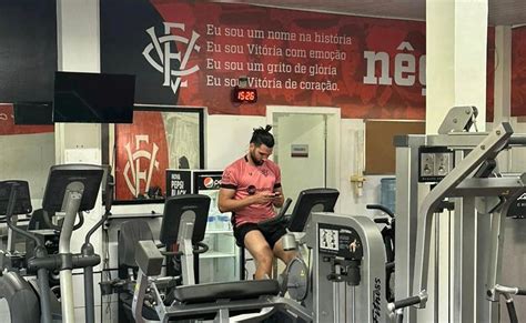 Léo Gamalho inicia a recuperação física após cirurgia de câncer Bahia Ligada