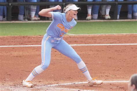 Tennessee Ace Karlyn Pickens Breaks Her Own Record For Fastest Softball