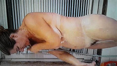 Gros Plan Sofia Se Douche Eporner