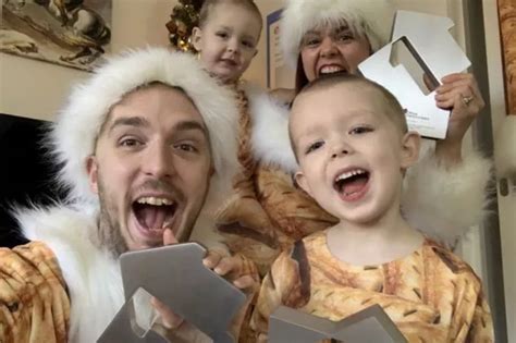 Inside The Life Of LadBaby Including His Wife Net Worth And Christmas