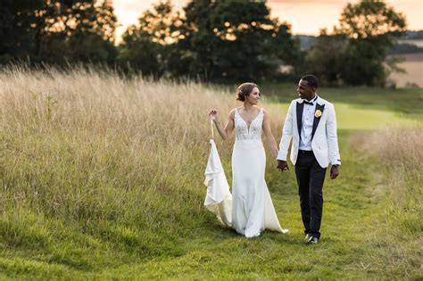Documentary Style Wedding Photography Your Love Story Captured By A