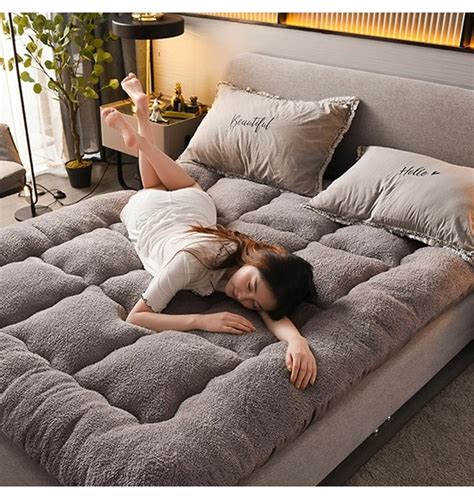 뽀글이 양털 극세사 침대 두꺼운 따뜻한 매트 토퍼 티몬