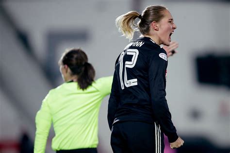 Bayern Munich 2 0 Over Ajax In The Uefa Womens Champions League