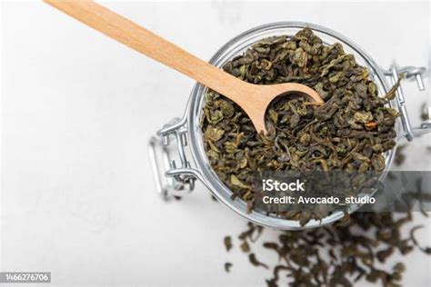 밝은 질감 배경에 차의 다른 종류 차 믹스구색블랙 그린 허브 및 히비스커스 차 측면도 공간을 복사합니다 0명에 대한 스톡 사진 및 기타 이미지 Istock