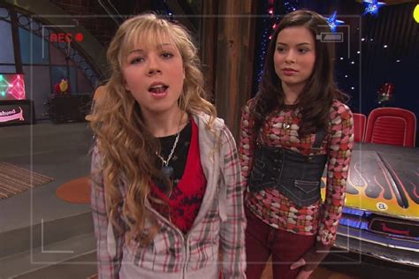 Why Isnt Sam In The Icarly Reboot