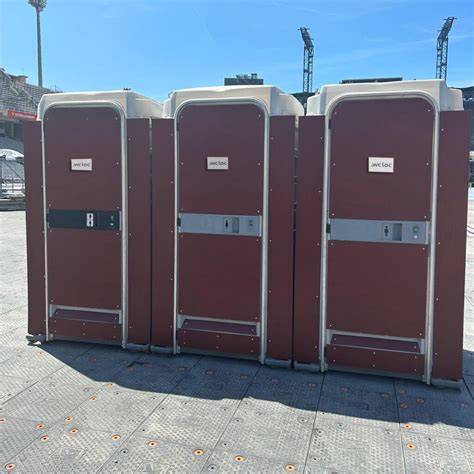 ESPECIAL CABINAS DE MADERA By WC Loc WC Para Eventos