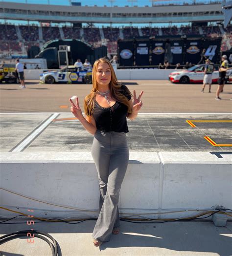 Kaitlyn Vincies Feet