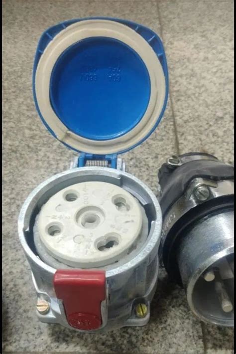 25 A Bch Ds6 Plug And Socket Ds9 Ds1 Ds3 240v At ₹ 2500 Piece In Bengaluru Id 24413115762