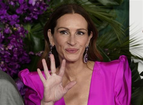 Mlk Wife Paid Hospital Bill For Birth Of Julia Roberts