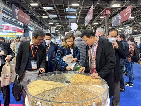 សមាគមខ្មែរនៅបារាំង ស្នើសុំឱ្យចុះ បញ្ជីម៉ាកសម្គាល់ផលិតខ្មែរពិត សម្រាប់អង្ករ «ផ្ការំដួល