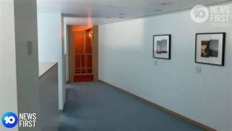 Shock Pics Show Aussie Government Staff Performing Sick Sex Acts On Female MP S Desk In