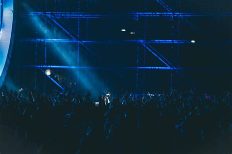 무료 이미지 빛 하늘 밤 별 군중 청중 선 공간 푸른 대기권 밖 스크린 샷 천체 지구의 분위기 컴퓨터 벽지 2736x1824 936441