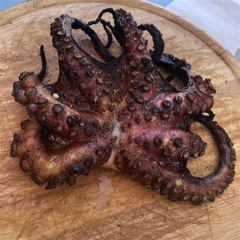 Χταπόδι λιαστό στα κάρβουνα Recipe Octopus Recipes
