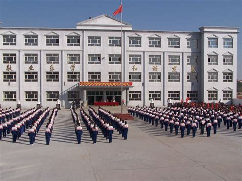 集宁区工农路小学 乌兰察布集宁区工农路小学地址 联途