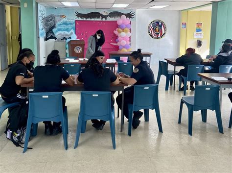 Dcr On Twitter La Fundación Felisa Rincón De Gautier Ofreció A Los