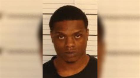 Mpd Man Brings Gun Threatens Manager After Being Fired