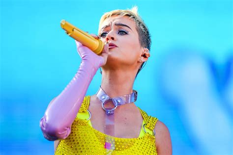 Katy Perrys Witness Album Reveal How To Watch Online