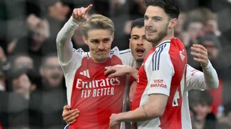 Premier League 5 Star Arsenal Thrash Manchester City