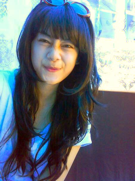 Cewe Cantik Dan Imut Gaul Bareng Ari