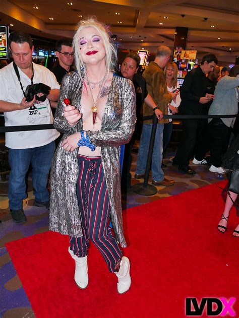 Leya Falcon La Voix Du X