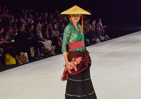 Kolaborasi Cantik Sofia Sari Dewi X Torajamelo X Toraja Utara