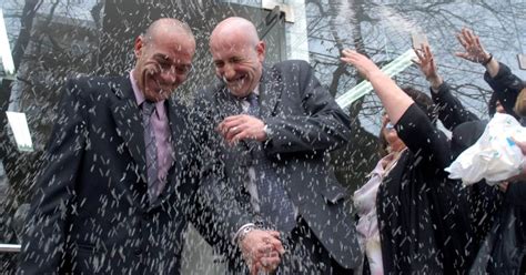 Amor Y Tragedia En La Boda La Conmocionante Historia Del Primer Matrimonio Igualitario De Mar