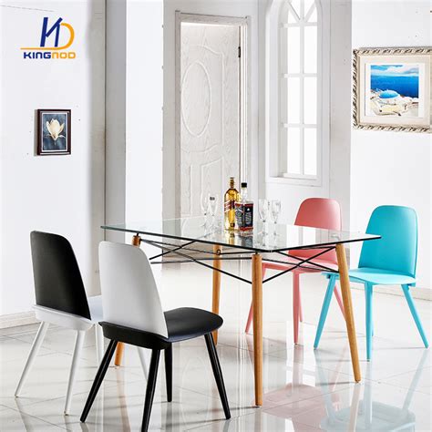 Wholesale Rectangle Wood Legs Iron Frame Glass Top Dining Table Dt 2022