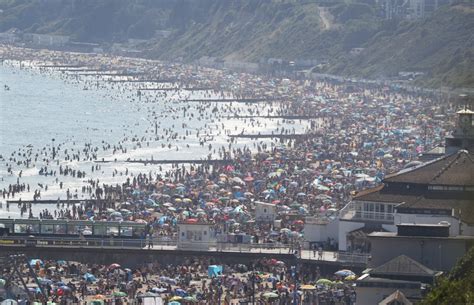 Uk Major Incident Declared In Bournemouth As Thousands Of People