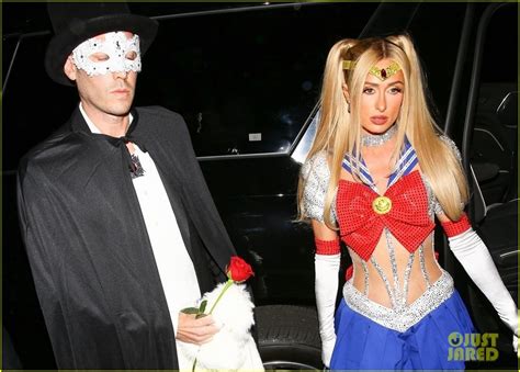 Photo Paris Hilton Carter Reum Sailor Moon Halloween Costume 25