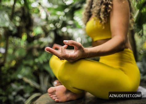 Hailey Lott Feet Aznudefeet