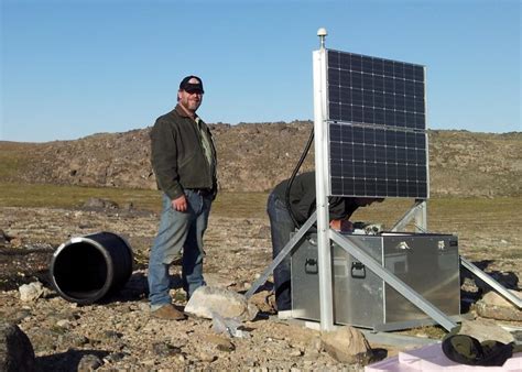 Seismic Monitoring Central Mackenzie Valley Northwest Territories