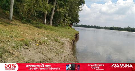 আত্রাই গিলে খাচ্ছে আবাদি জমি হুমকিতে খানসামার দেড় শতাধিক বাড়ি