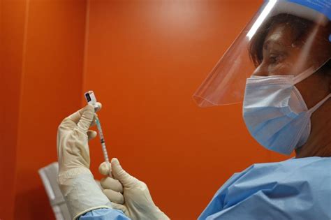 Da Oggi In Lombardia è Possibile Prenotare La Terza Dose Del Vaccino In
