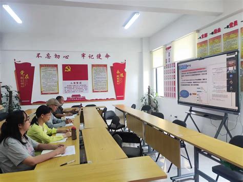 云南农业大学热带作物学院与中国热带农业科学院科技信息研究所2021级联合培养本科生期末考评会议 云南农业大学热带作物学院