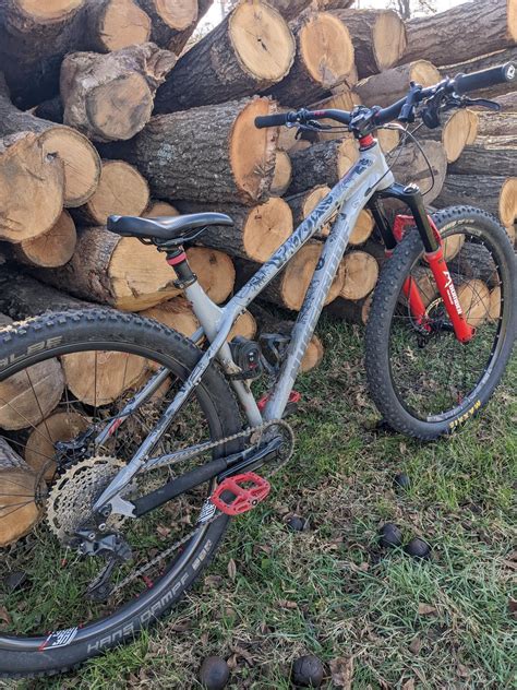 Custom Nukeproof Scout 290 Rmountainbiking