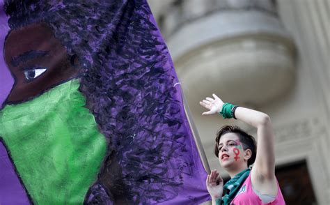 La Lucha Por La Legalización Del Aborto Continúa En Argentina Volverá