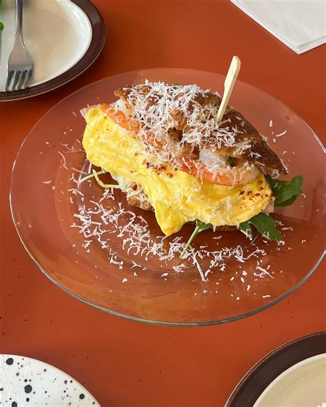 또빵 행궁동 샌드위치 맛집들 메모 📝 ️ 1 3 포이 Forouryouth 긴 말 필요없이 버섯그릴샌드위치는 꼭 공간이 넓고 혼카하기에도 너무 좋은