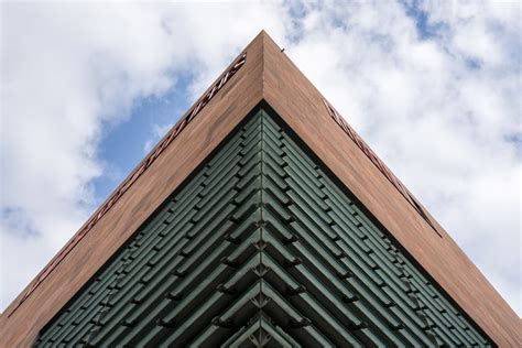 무료 이미지 건축물 하늘 지붕 건물 마천루 경계표 정면 푸른 교회에 예배 장소 첨탑 뾰족한 탑 대칭 5703x3802 70502 무료