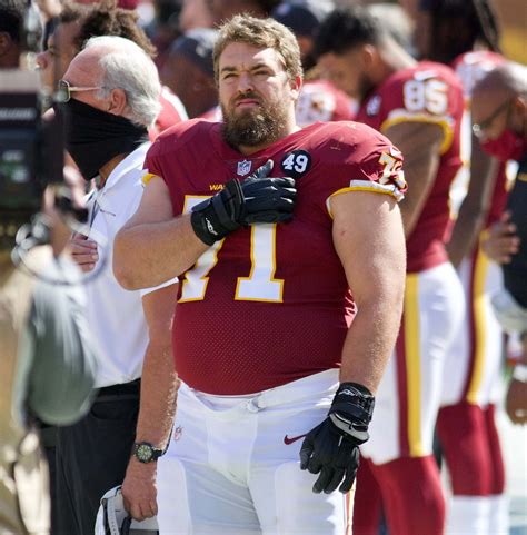 Jets Sign Free Agent Wes Schweitzer