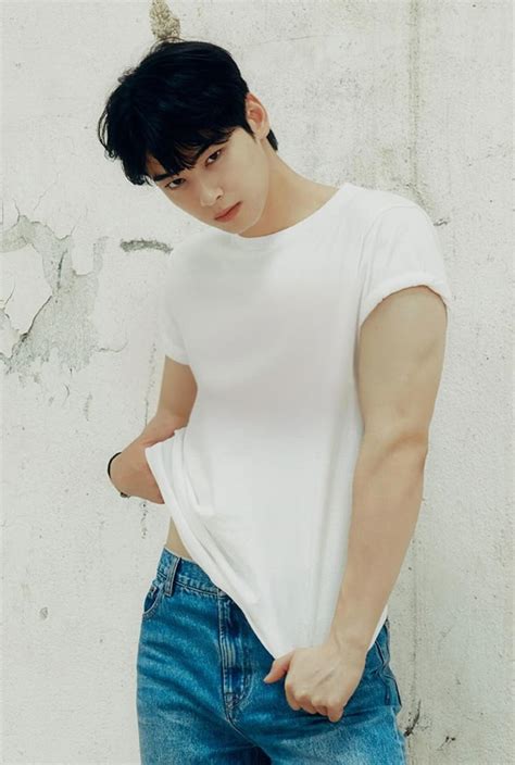 Eunwoo Biceps Cha Eun Woo Photoshoot Eunwoo Muscle Cha Eun Woo