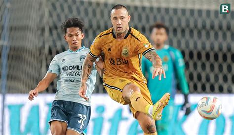 Foto Debut Manis Radja Nainggolan Di BRI Liga 1 Bhayangkara FC Raih Tiga Poin Penuh Setelah