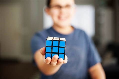 Tutorial To Solve Rubiks Cube