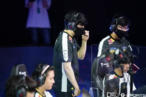 씨맥 김대호 감독 선수 잠재력 끌어내지 못해 미안해