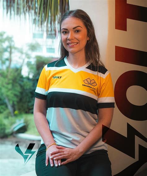 Criciúma lança camisa comemorativa em homenagem aos 40 anos do uniforme