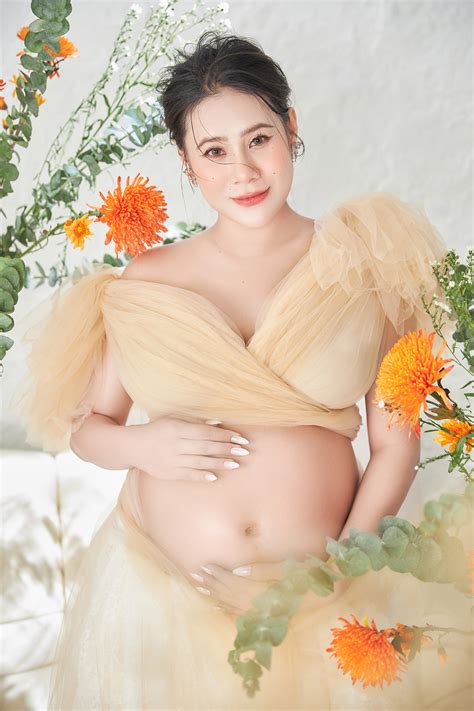 Hồ Bích Trâm Khoe ảnh Bầu ở Tháng Thứ 7 Nhan Sắc Vẫn ‘đỉnh Của Chóp