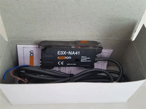 Yth E3x Na41 Pnp Fiber Amplifier Sensor Th