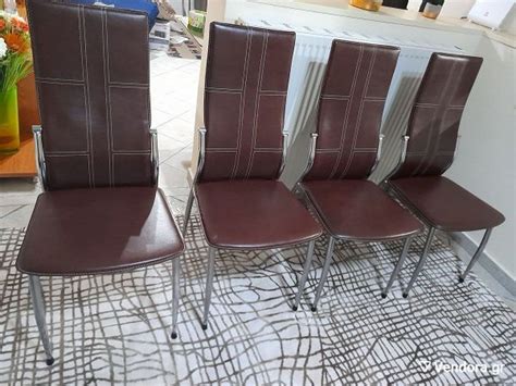 4 ΚΑΡΕΚΛΕΣ ΤΡΑΠΕΖΑΡΙΑΣ ΚΟΥΖΙΝΑΣ € 160 00 Vendora