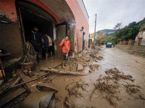 意大利地方官員指度假島山泥傾瀉最少1死 10人失蹤 Rthk