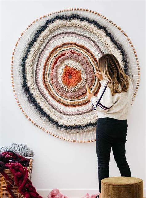 Diy Weaving Weaving Projects Art Projects Tapis Diy Circular Weaving Art Fil Arts And